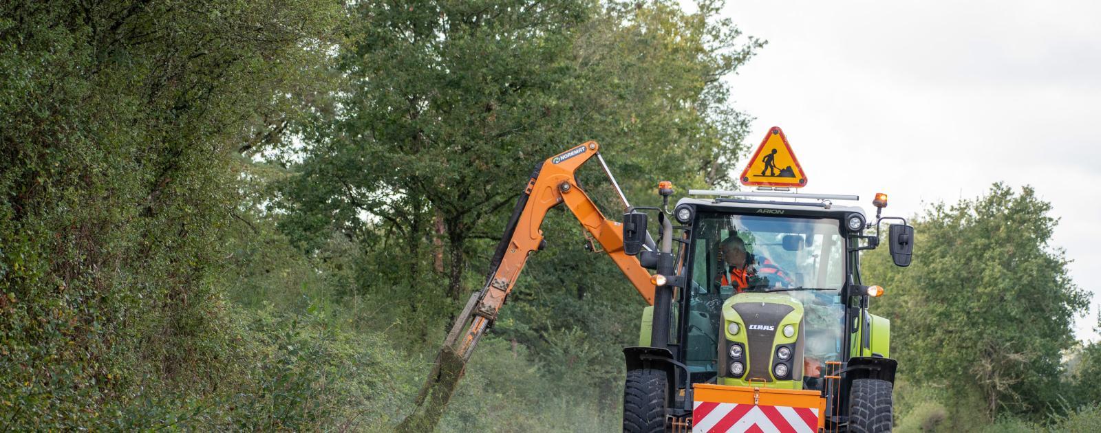 Le fauchage différencié pour préserver la sécurité et la biodiversité ...